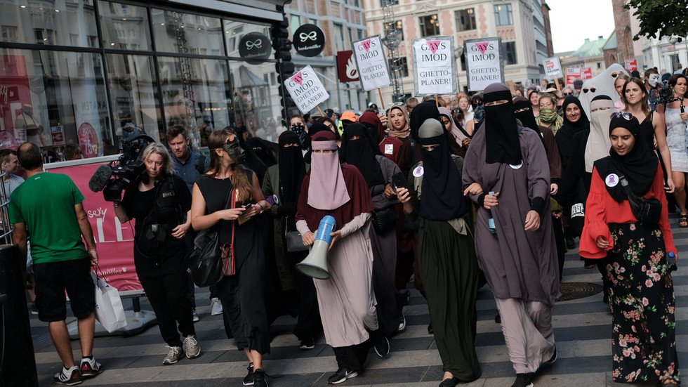Evicting migrants from Danish inner-city ghettos is NOT racism, it’s ...
