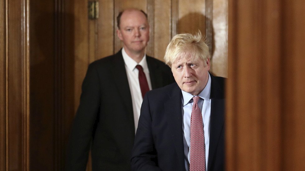 UK medical chief in ISOLATION after experiencing Covid-19 symptoms — RT ...