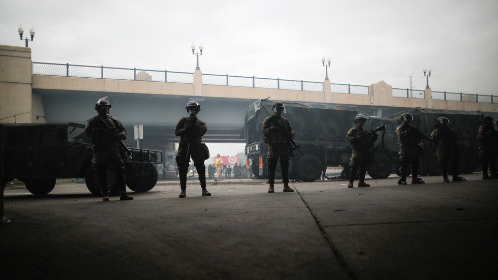 Twitter blocks WHITE HOUSE tweet for ‘glorifying violence’ after it ...