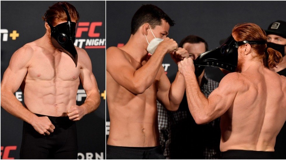 Deadly serious: UFC fighter Spike 'Alpha Ginger' Carlyle dons PLAGUE ...