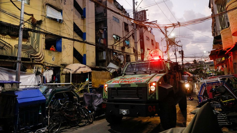 Philippines reopens capital Manila despite jump in virus cases — RT ...