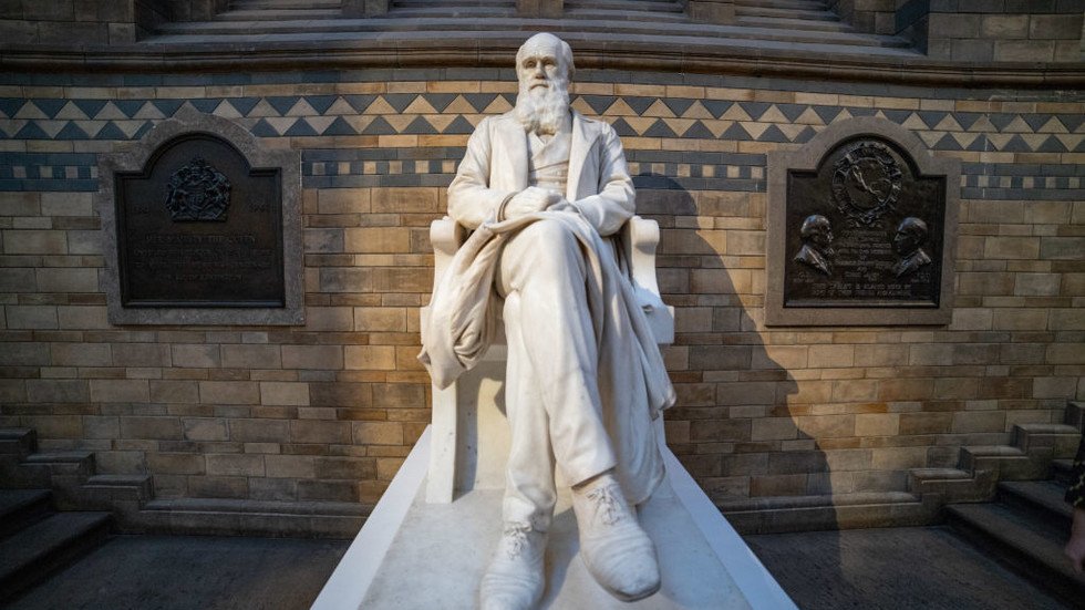 Noah Carl: I fear CHARLES DARWIN might not survive this purge of ...