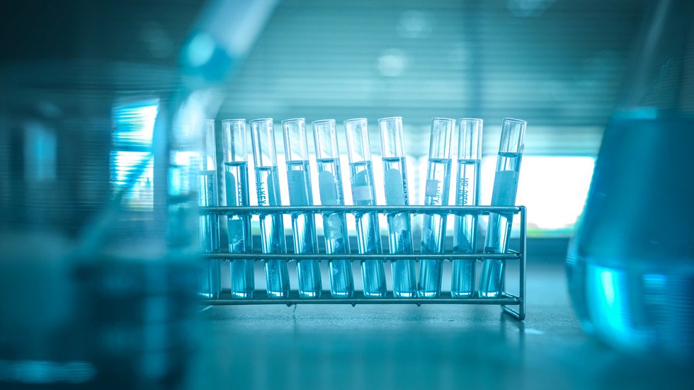 Scientist discovers METAL-EATING bacteria after leaving glass jar out ...