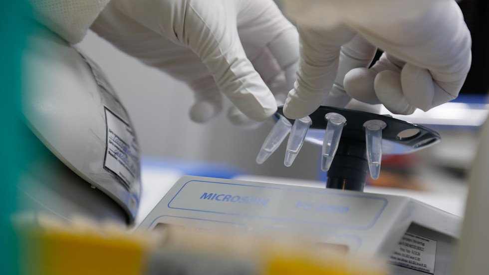 Russia aims to begin public Covid-19 vaccinations in October, starting ...