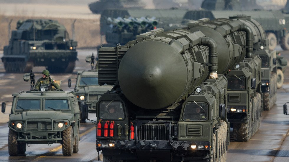 Nuke first, ask questions later! Top military officers reveal Moscow ...