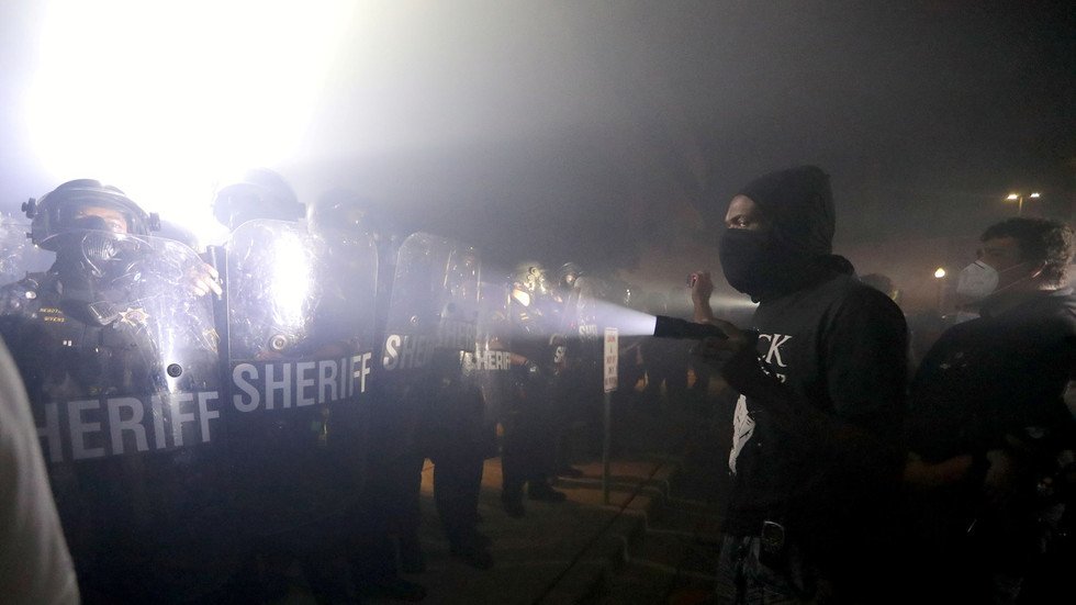 125 National Guard troops deploying to Kenosha following rioting ...