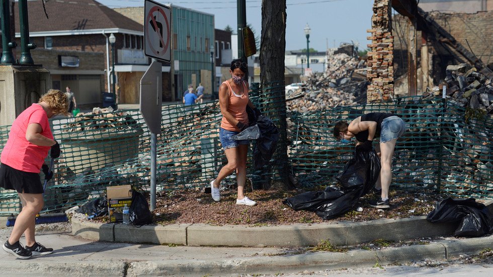 Trump sends National Guard to Wisconsin at Kenosha County Board’s ...