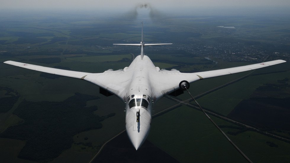 25 hours & 20,000km! Russian Tu-160 strategic bombers set new WORLD ...