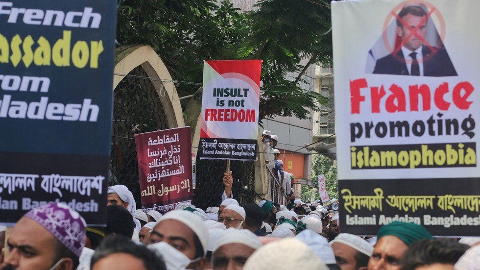 France warns expats to be ‘vigilant’ as Prophet Mohammad cartoons ...