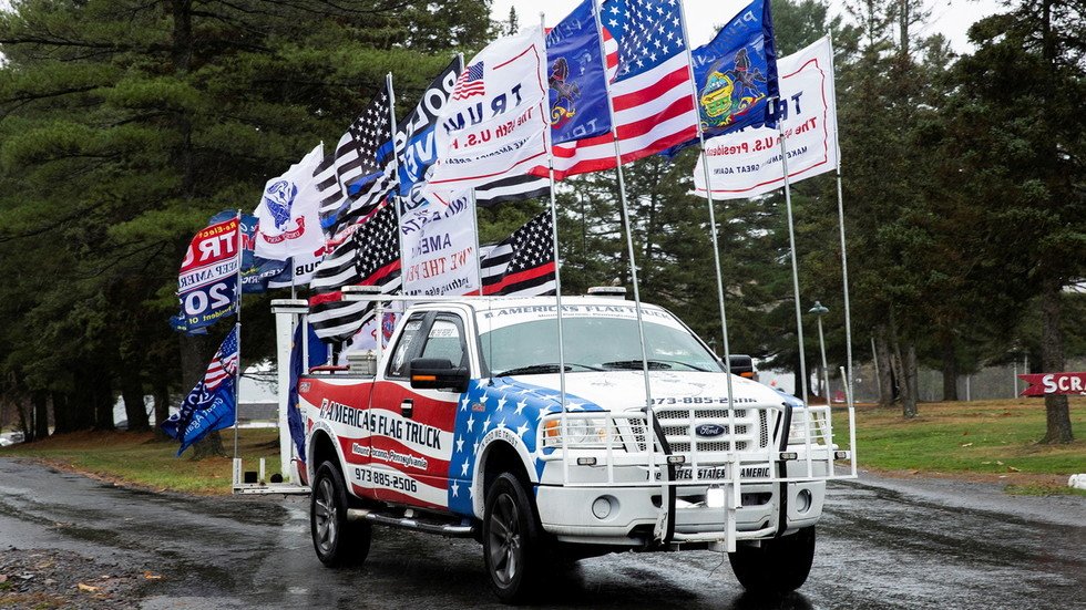 ‘These patriots did nothing wrong’: Trump defends MAGA caravan that ...