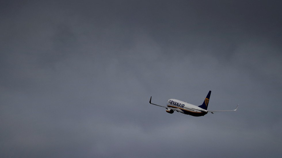Ryanair boss blasts government lockdowns as ‘FAILURE’ after air traffic ...