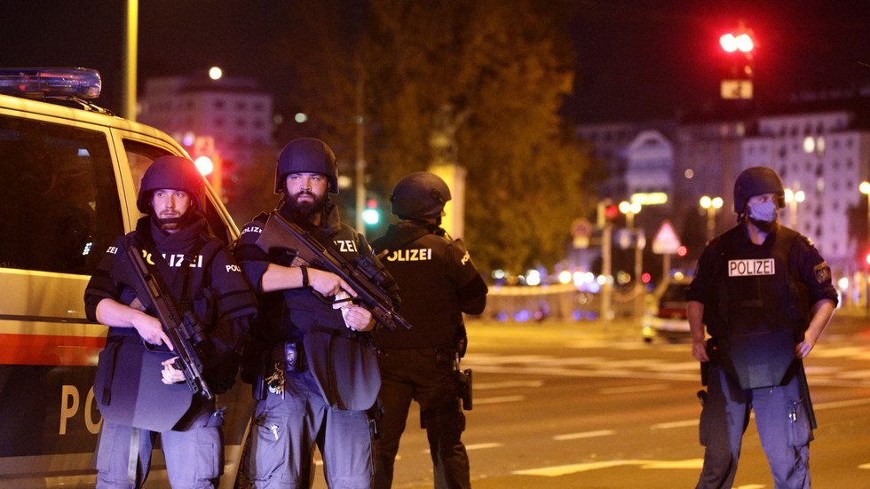 Multiple attackers involved in TERRORIST incident in Vienna – Austrian ...