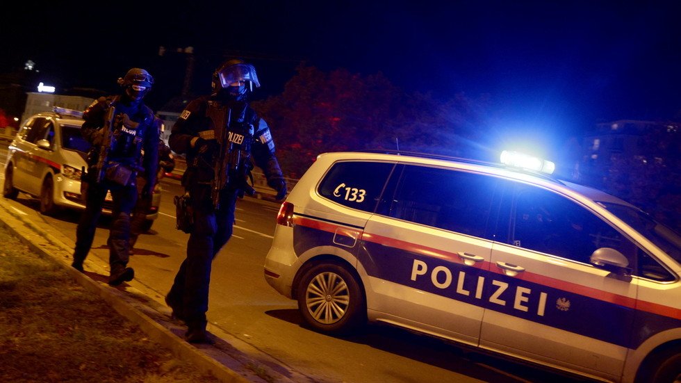 One person dead, 15 injured, terrorist suspect down after attack at SIX ...