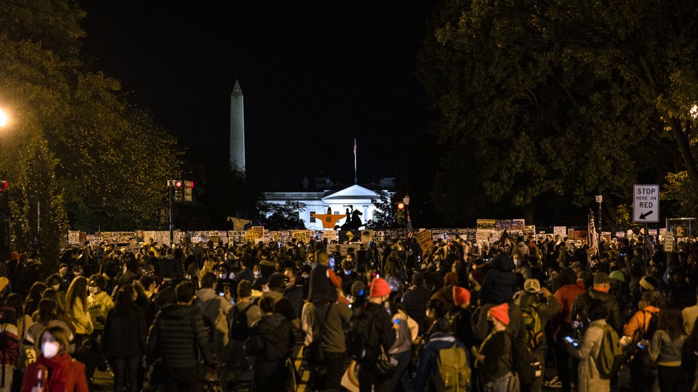 WATCH: Protesters square off with police in DC as large crowd gathers ...