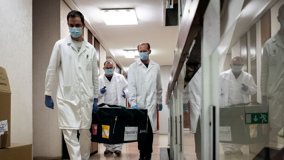 (WATCH) First European Union nation gets Russia's Sputnik V vaccine to ...