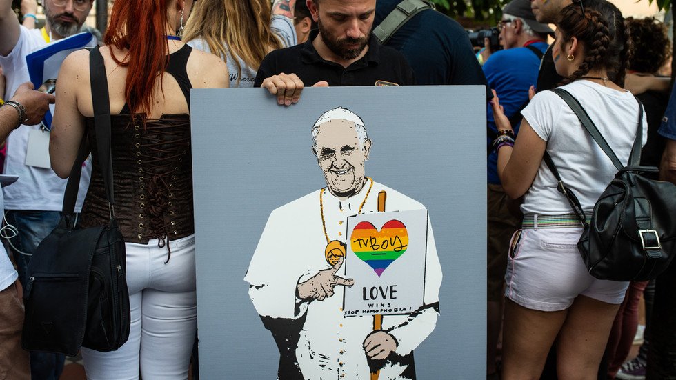 Holy smoke, the Pope’s gone woke… but that’s not what Christians want ...