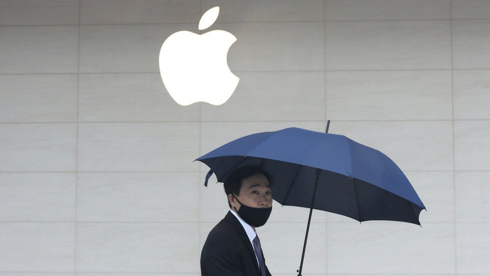 Not quite the monopoly-slayer, but… Apple fined by Italian watchdog ...