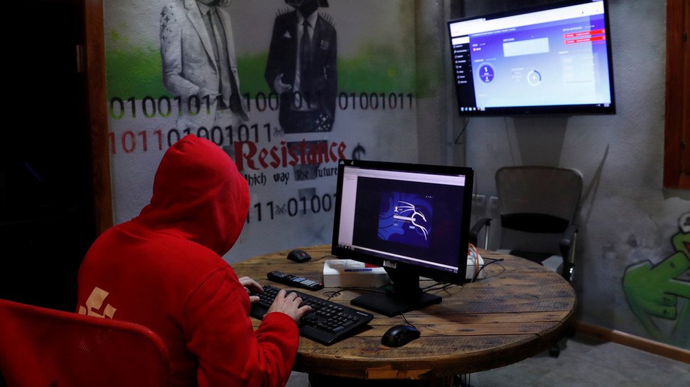 FBI declares HACKERS targeting think tanks ‘shaping US policy’… same ...