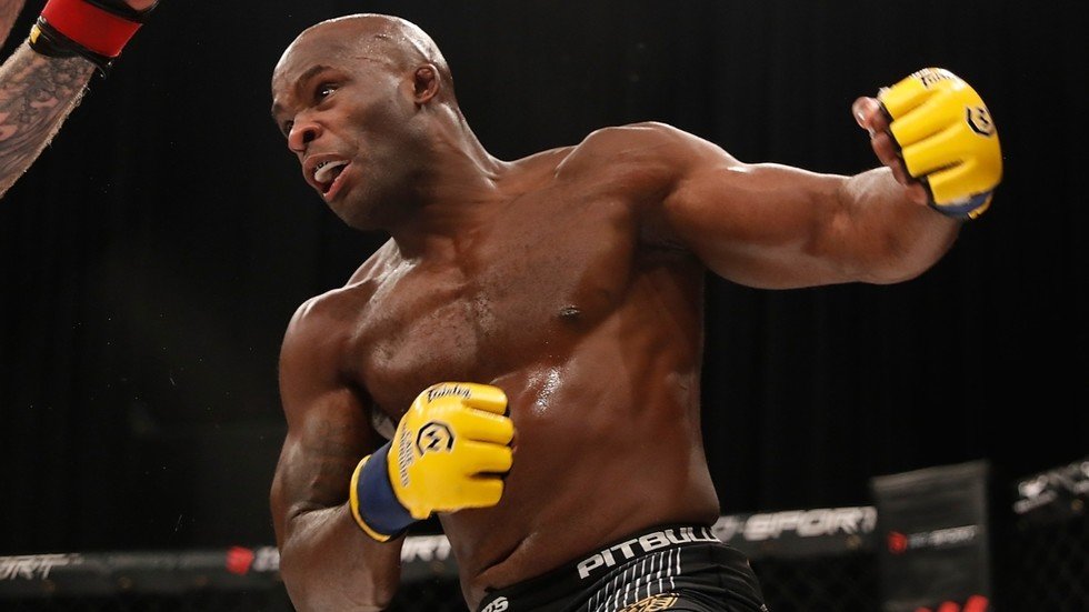 What a KO! British middleweight Nathias Frederick lands MASSIVE left ...