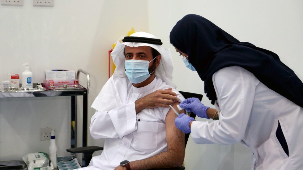 Saudi Arabia starts mass vaccination program against Covid-19 becoming ...