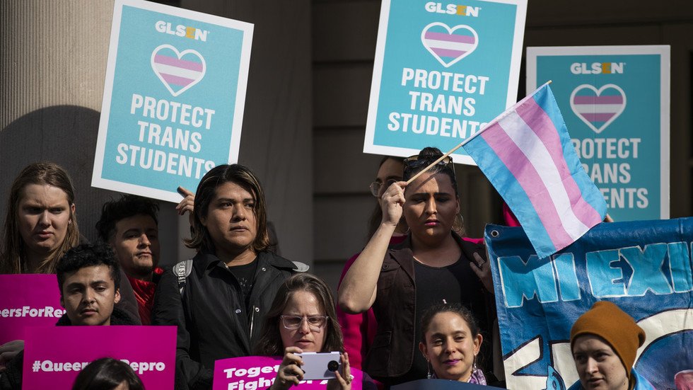 NHS gender identity service appeals High Court ban on under-16s ...