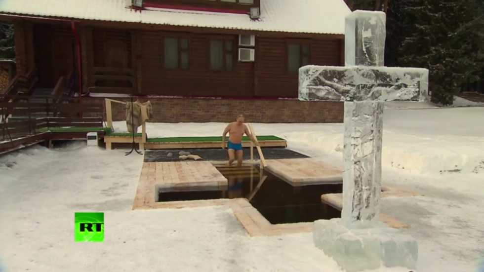Putin takes a plunge: Russian president among thousands of Orthodox ...