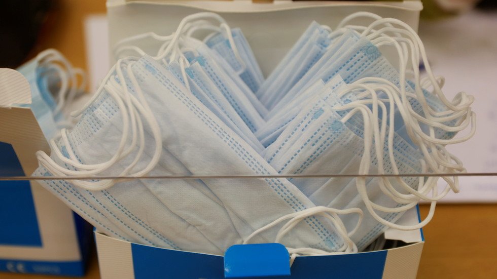 Not the Bee! If 2 masks are good, 3 masks are better, CNBC claims ...