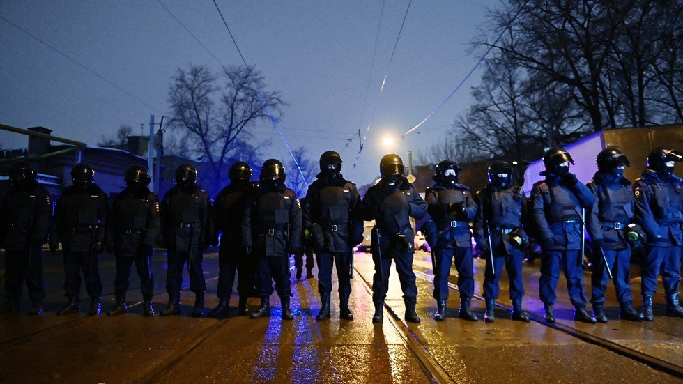 Chechen man arrested while fleeing to Latvian border after video of him ...