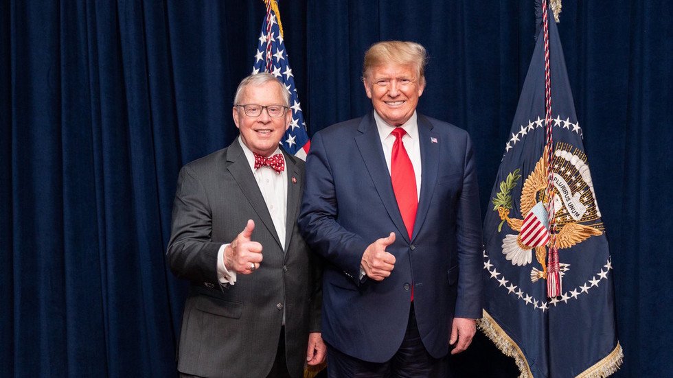 First sitting US Congressman to die after Covid-19 diagnosis gets ...