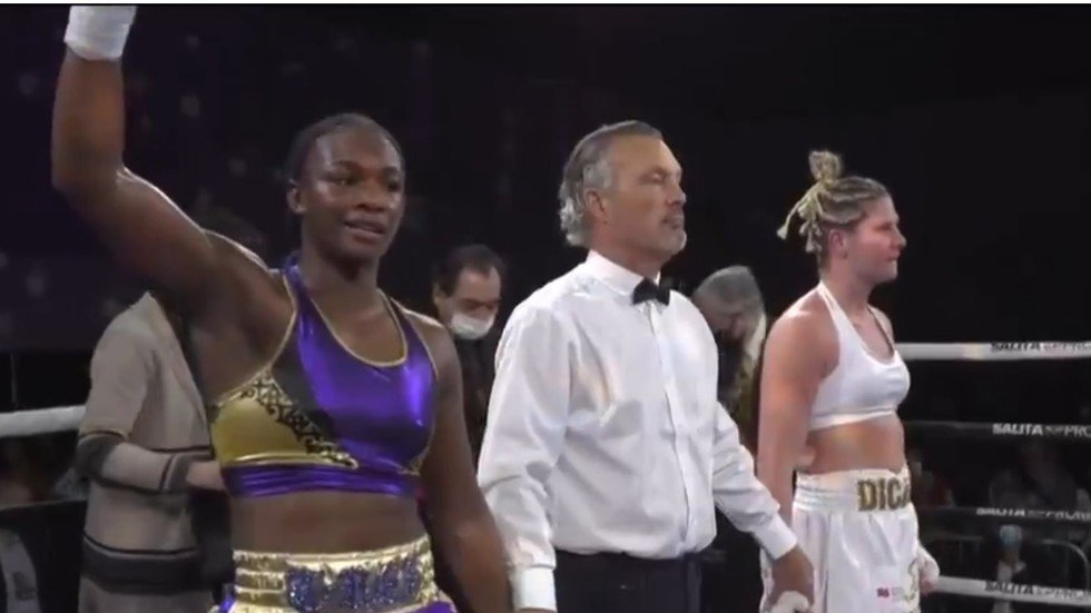 ‘She won every second’: Shields makes history in one-sided contest as ...