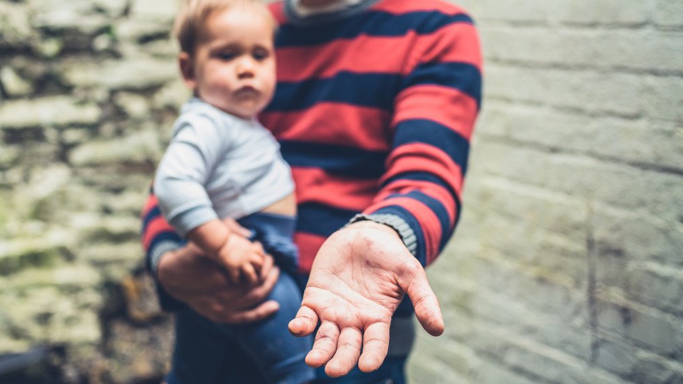 Bleak new figures show UK child poverty hit record high BEFORE pandemic ...