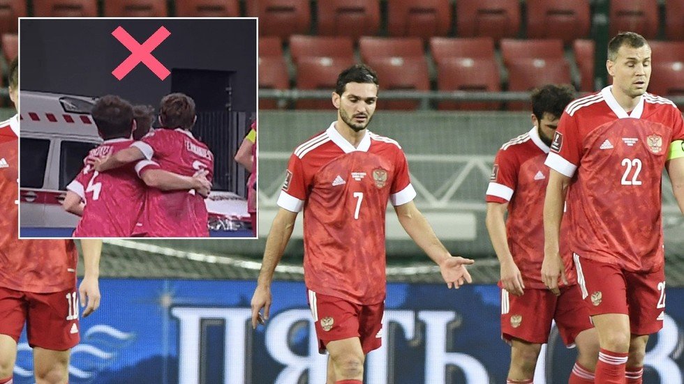 Sticking the boot in: Russia rugby team trolls football counterparts ...
