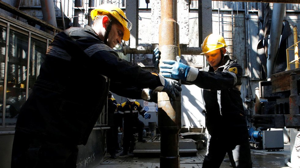 Russia remains world’s second-largest oil producer for 10 months in a ...