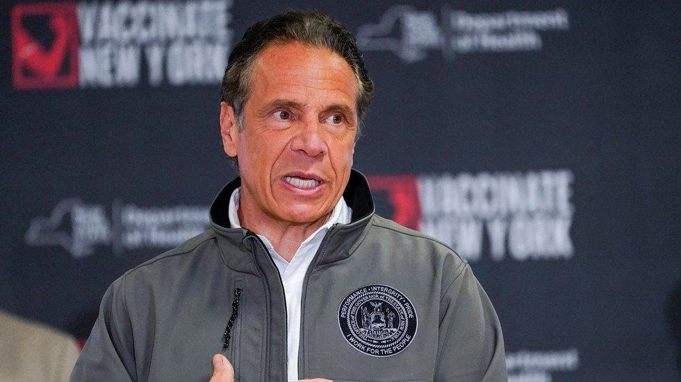 Cuomo facing NEW probe into alleged use of state resources to write his ...