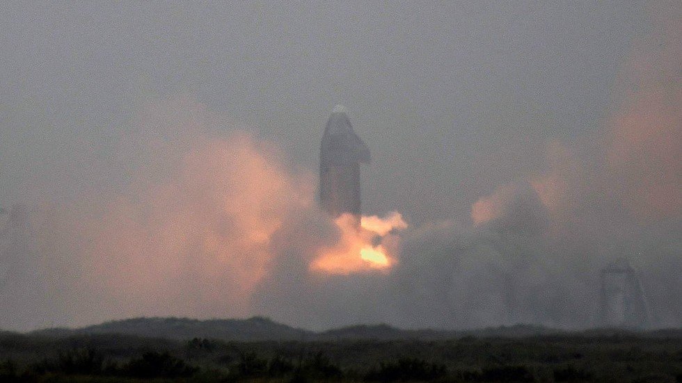 ‘Starship has landed’: WATCH Elon Musk’s rocket touch down WITHOUT ...