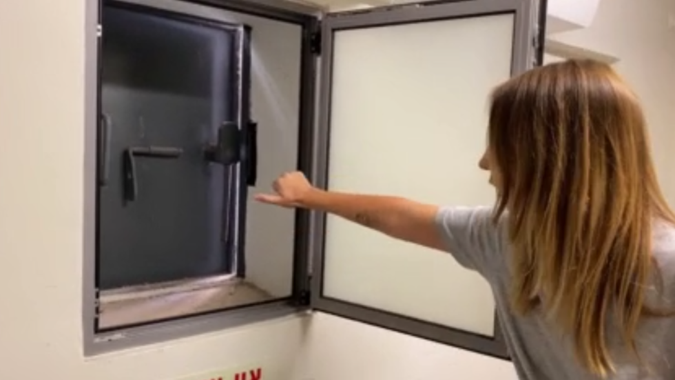 Safe behind the ‘iron curtain’: step inside an Israeli rocket shelter ...