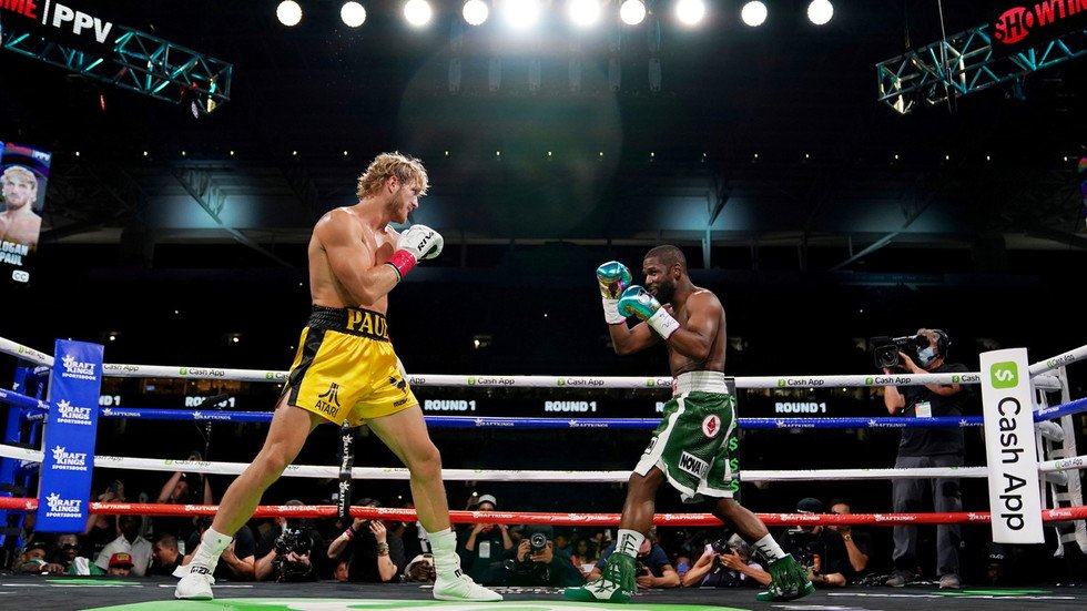 Criticism is futile – keeping the cash cow of celebrity boxing matches ...