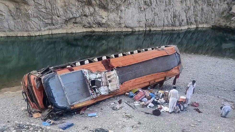 At least 20 dead and many more injured as ‘overloaded’ bus carrying ...