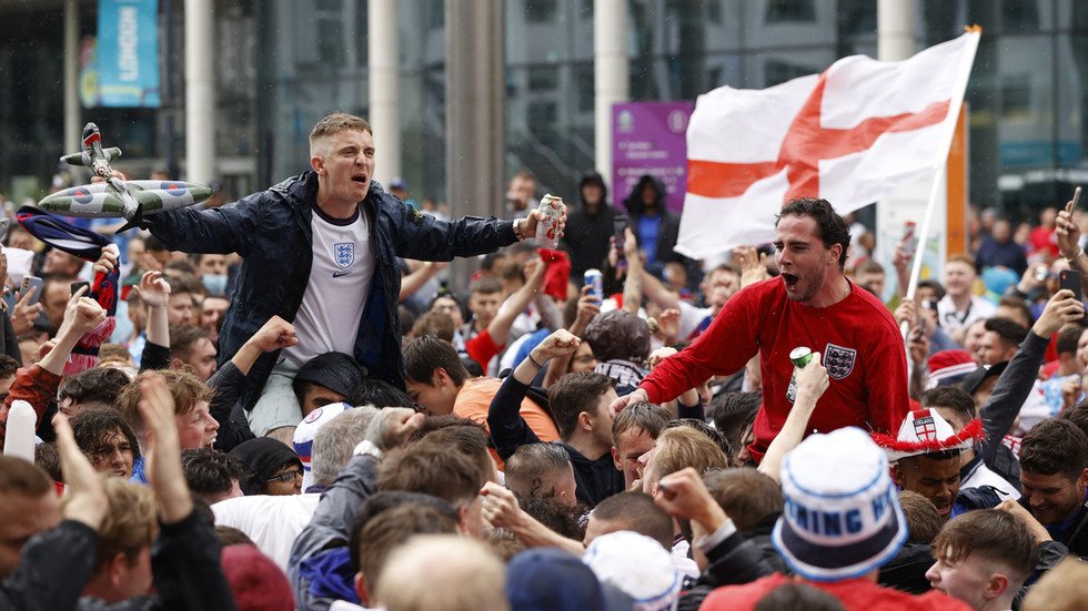 ‘We’re all very tense’: England and Germany fans talk to RT Sport ahead ...