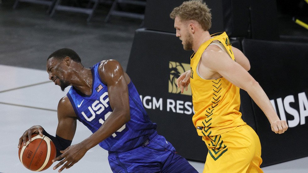 ‘Wake up or they won’t win a medal’: USA basketball team booed by own ...