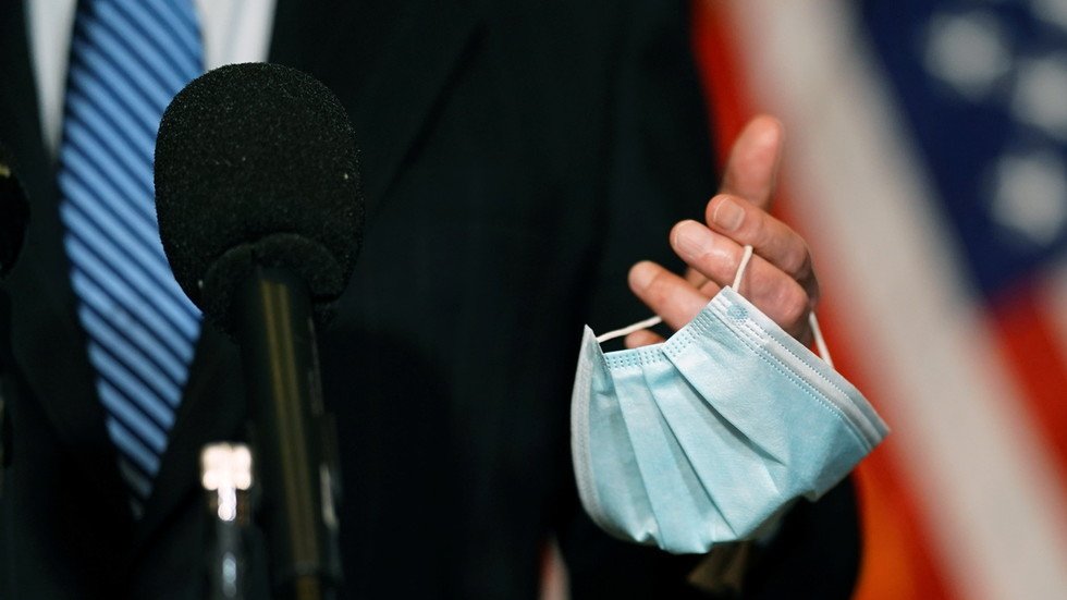 House physician revives mask mandate for Congress, but is seen bare ...