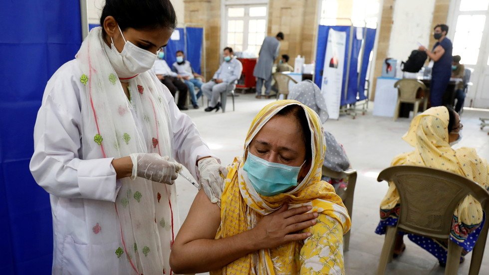 Pakistan administers 1 million shots in a day after compulsory ...