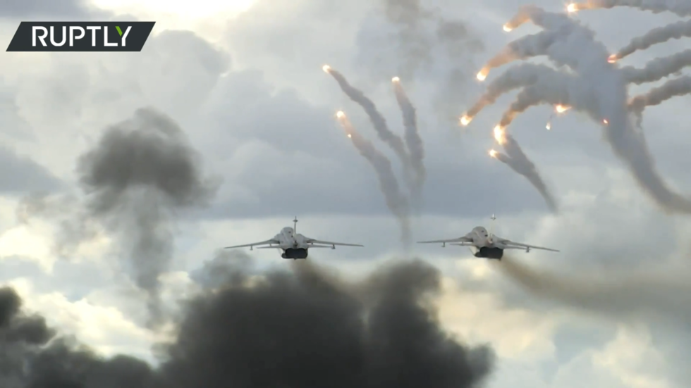 WATCH: Hundreds of thousands of Russian & Belarusian troops perform ...