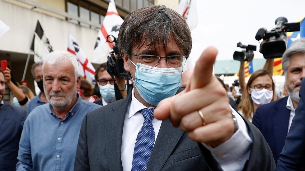 Italian court suspends extradition case of Catalan separatist leader ...