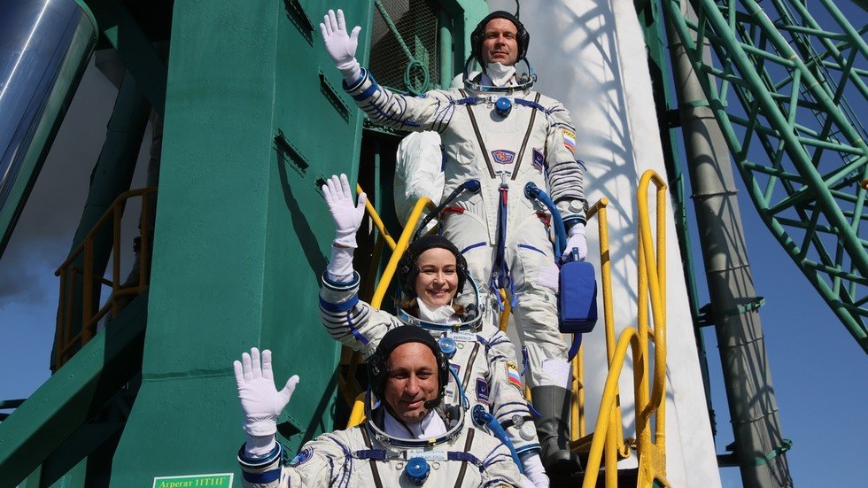 Rocket carrying Russian crew behind bid to shoot first ever feature ...