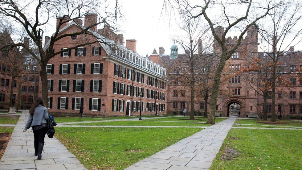 Bomb threats spark evacuation at Yale University in Connecticut (VIDEO ...