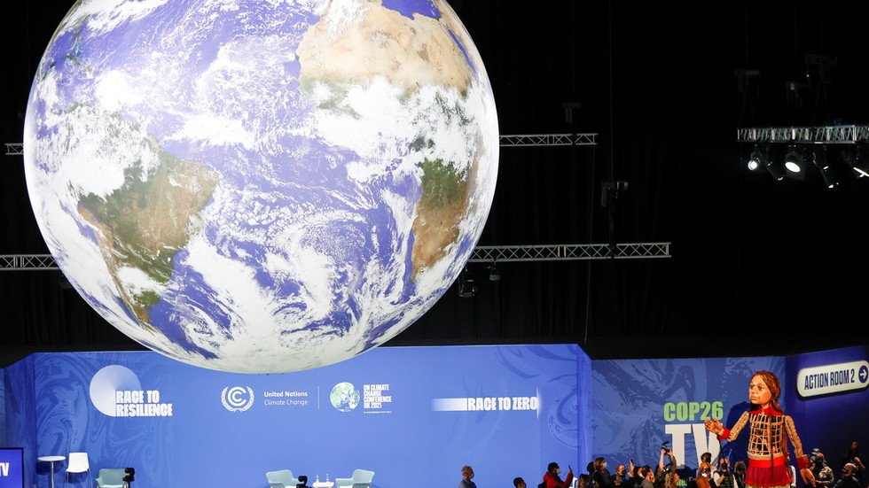 Iran links ‘economic terrorism’ to global warming — RT World News