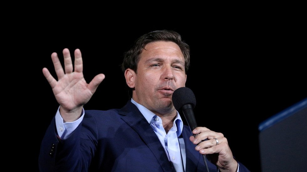 Florida’s DeSantis travels to Brandon to sign bills restricting Covid ...