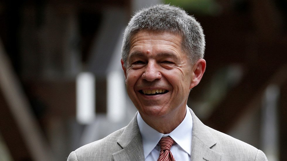 Merkel’s husband enters spotlight to slam the unvaxxed — RT World News