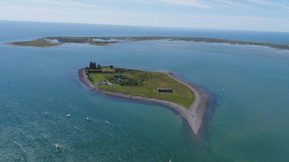 British island begins search for new ‘king’ — RT UK News